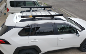 【ルーフラック乗せた】RAV4 Adventure OFFROAD package にinnoのルーフラック取り付けたからもうトランクカーゴ乗せてもダイジョウV【お値段31,232円】 | お ...